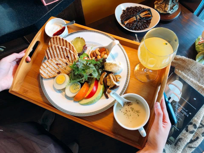 CAFÉ FIONA費奧納咖啡 - 附近店家 - 智慧商業獅